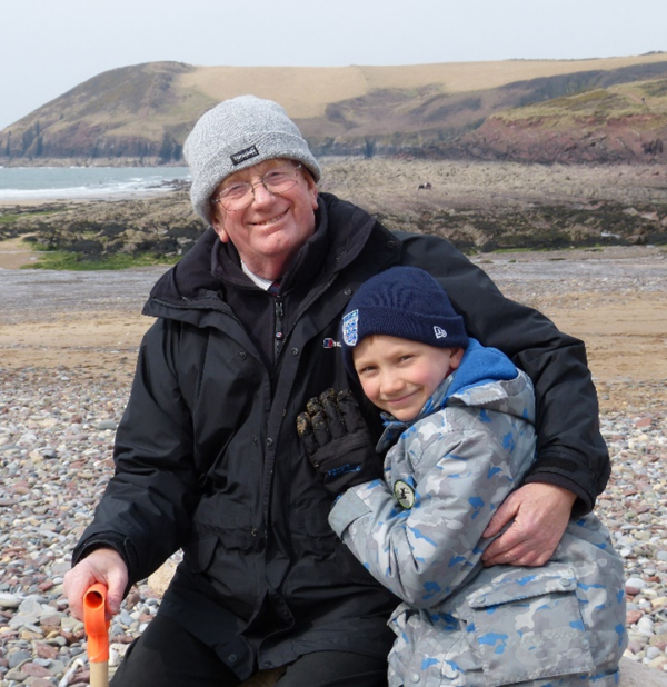 Peter J. Mee 1941 – 2018 - High School of Dundee