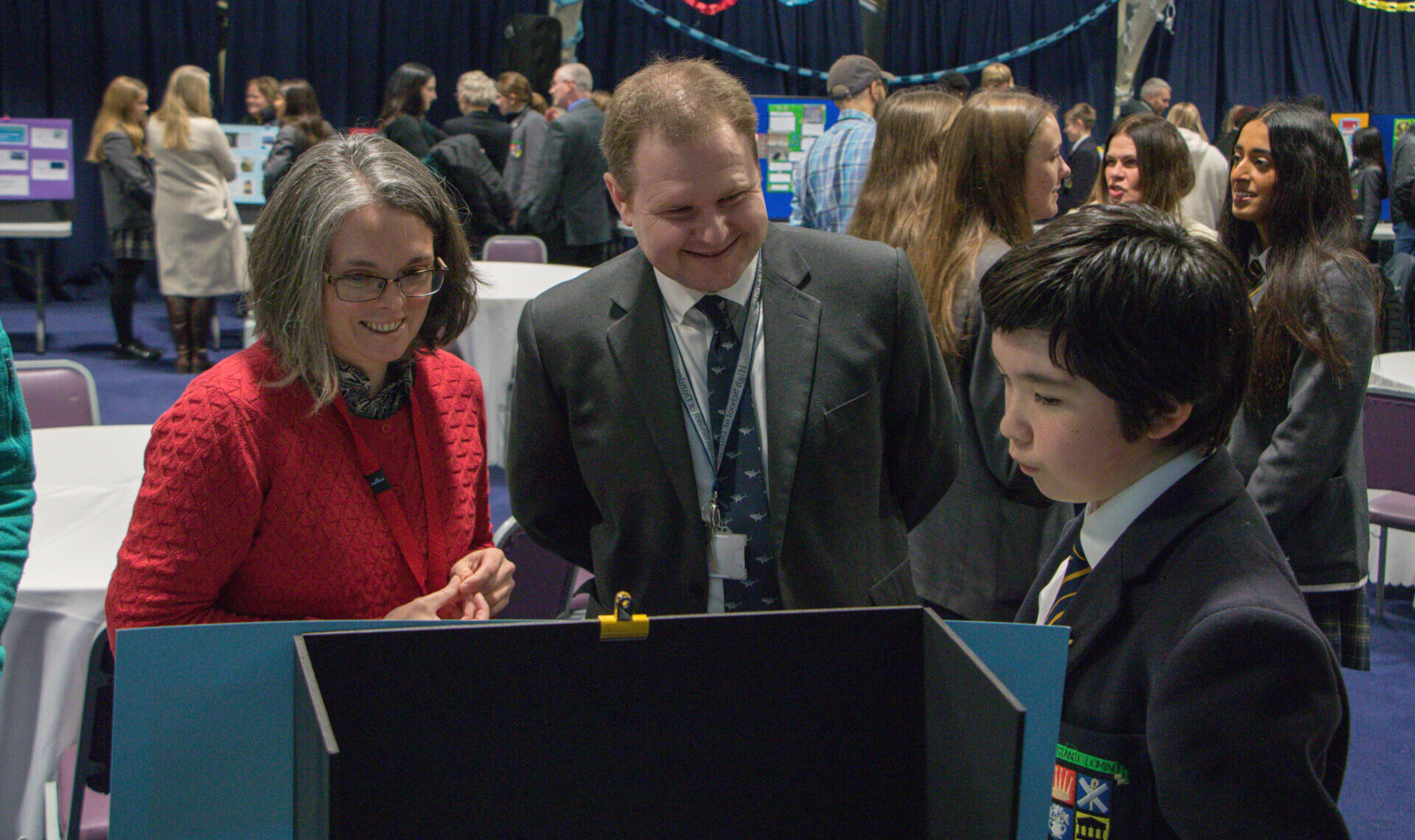 Pupils Wow Parents at HSD Biology Poster Conference